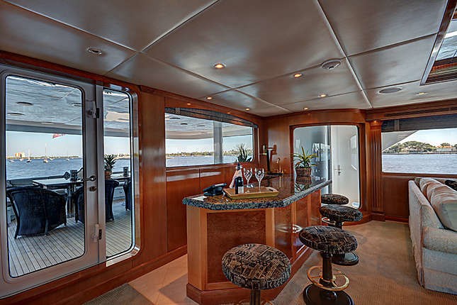 Yacht THEMIS, Trinity | CHARTERWORLD Luxury Superyacht Charters